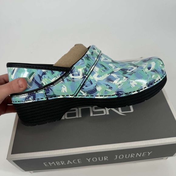 Dansko | Shoes | Nib Dansko Blue Hearts Lt Pro Slip In Clogs Multi ...